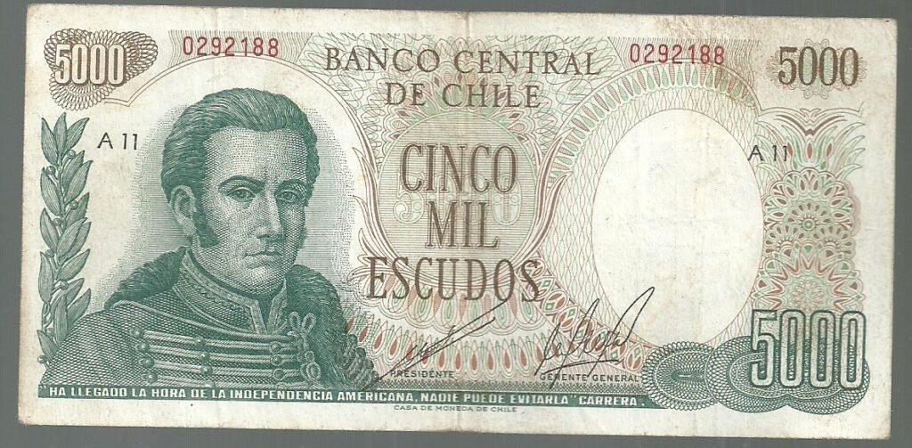 CHILE 5000 ESCUDOS ND P 147a SERIE A7 VF-
